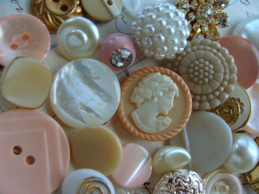 Beautiful Fancy Antique and Vintage Buttons 3 Dozen Lot Blush Peaches ...