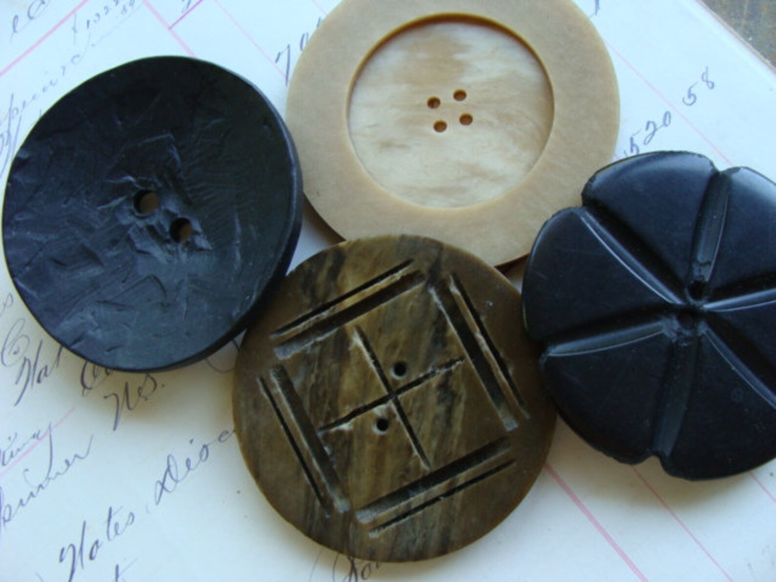 Vintage Huge Buttons I Love Big Buttons and I Cannot Lie N0764 - Etsy