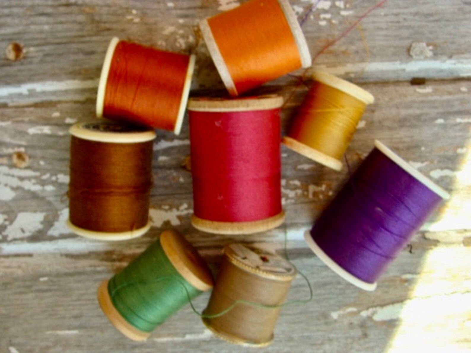 8 Vintage Thread Spools Pretty Colors N011 - Etsy