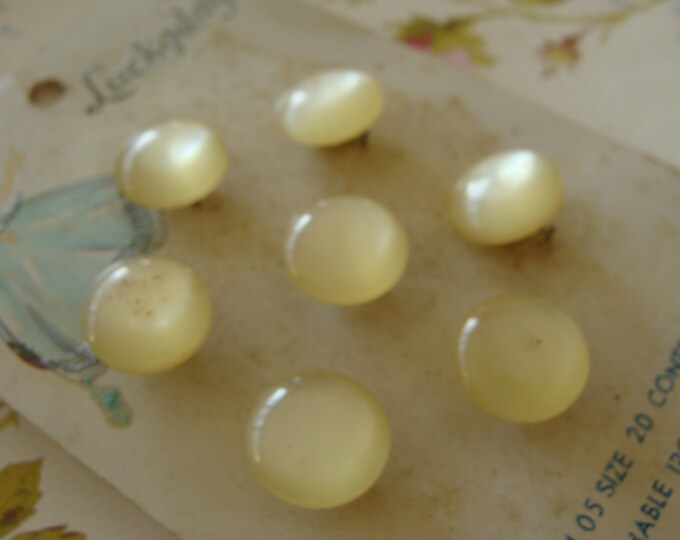 Antique Beautiful Old Lucky Day Button Card With Ocean Pearl Buttons 25 ...