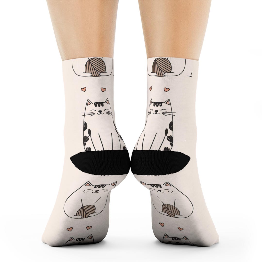 Cute Cat Socks, Playful and Cuddly Crew Socks, Warm and Comfortable ...