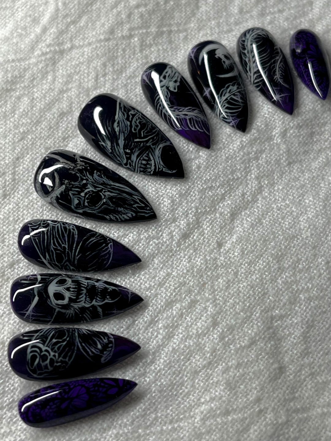 Death’s Head Moth, Snake Skeleton, Skulls & Gremlin! (white Hand ...