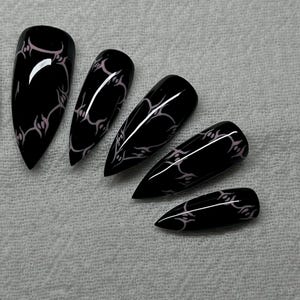 Barbed Wire Heart Press on Nails ~ - Etsy