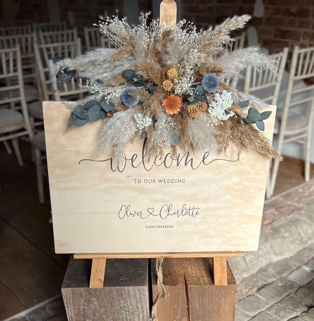 Hand-painted Wedding Sign on Plywood – Custom Rustic Event Decor - Etsy UK
