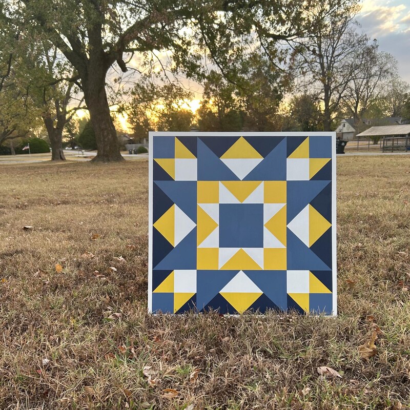Blue Barn Quilt - Etsy