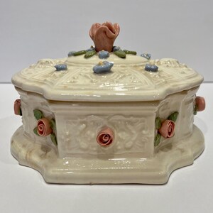 Vintage Capodimonte Style White Ceramic Floral Trinket Box With Lid ...