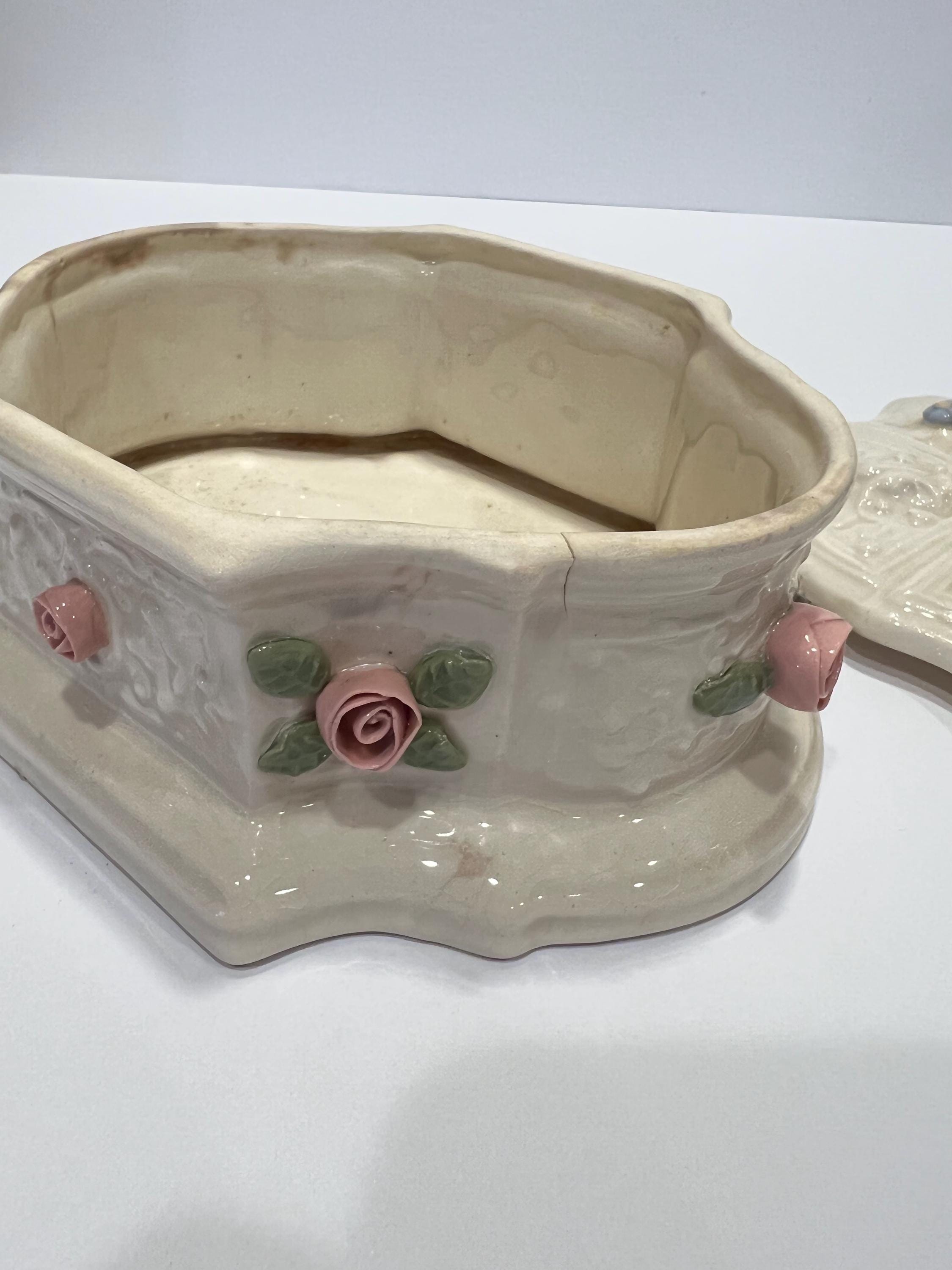 Vintage Capodimonte Style White Ceramic Floral Trinket Box With Lid ...