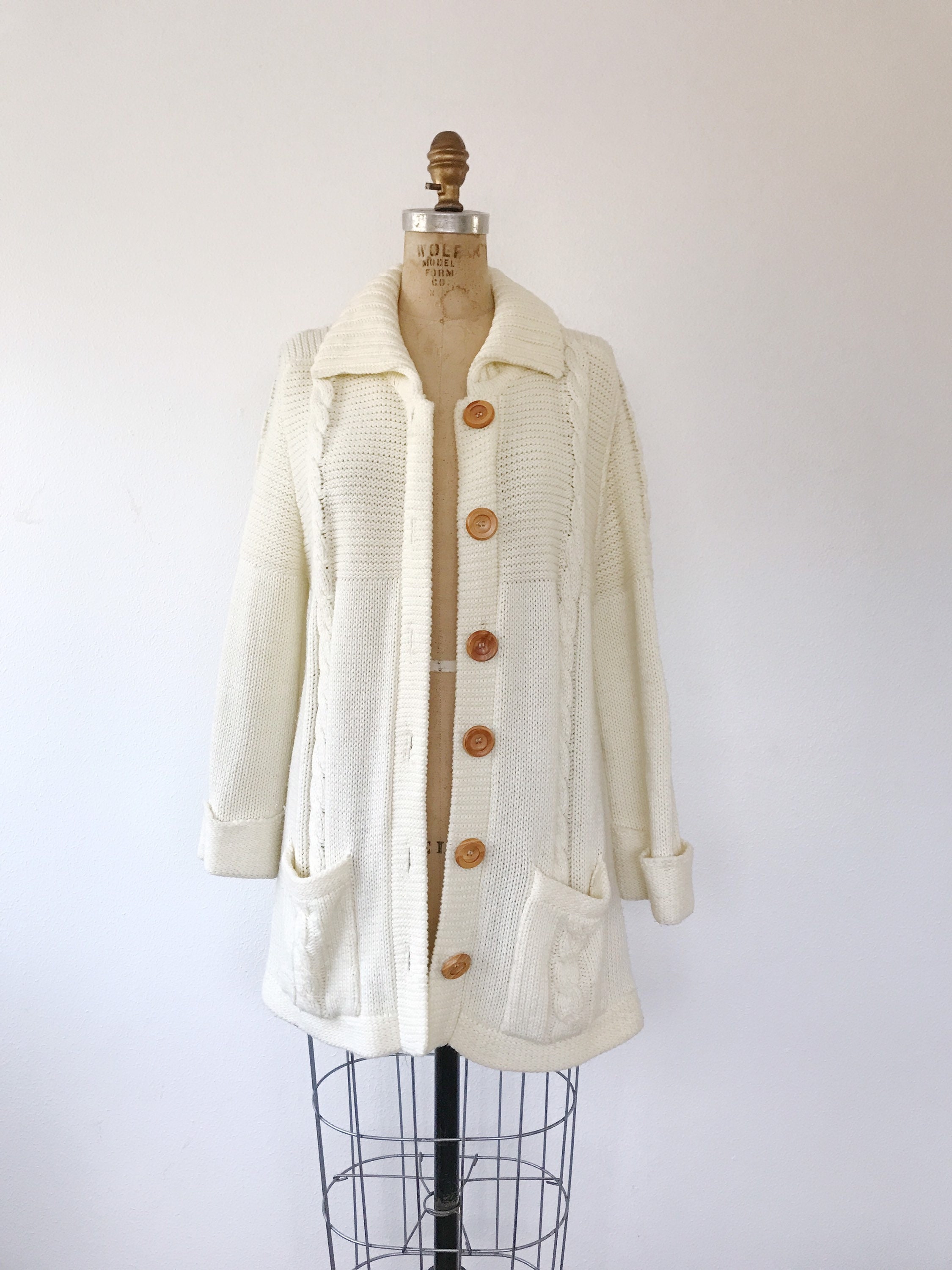 70s cardigan / vintage cable knit sweater / 70s cream knit Cardigan