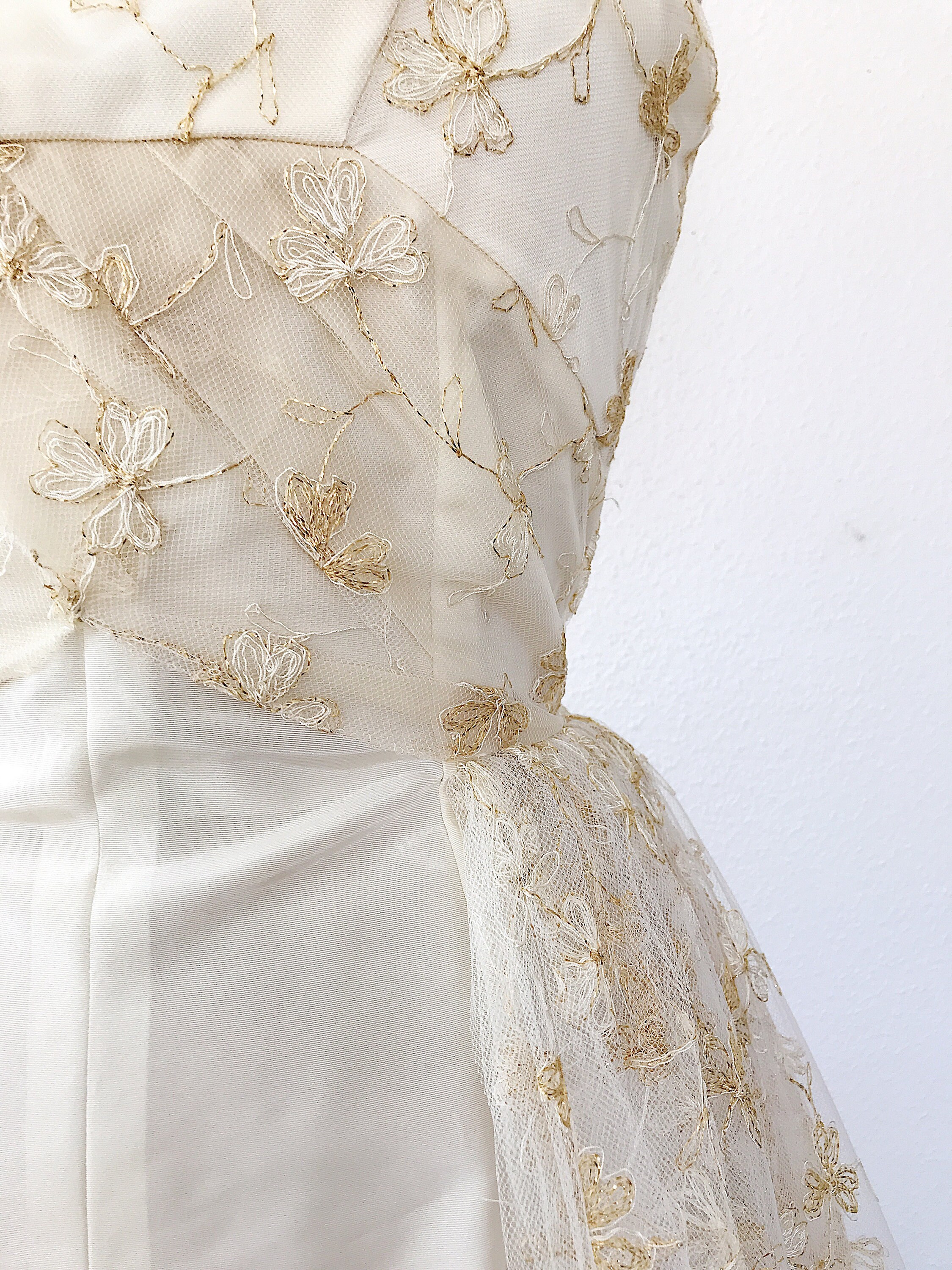 1950s Gold Dust dress / vintage cocktail dress / Gilded Lace dress