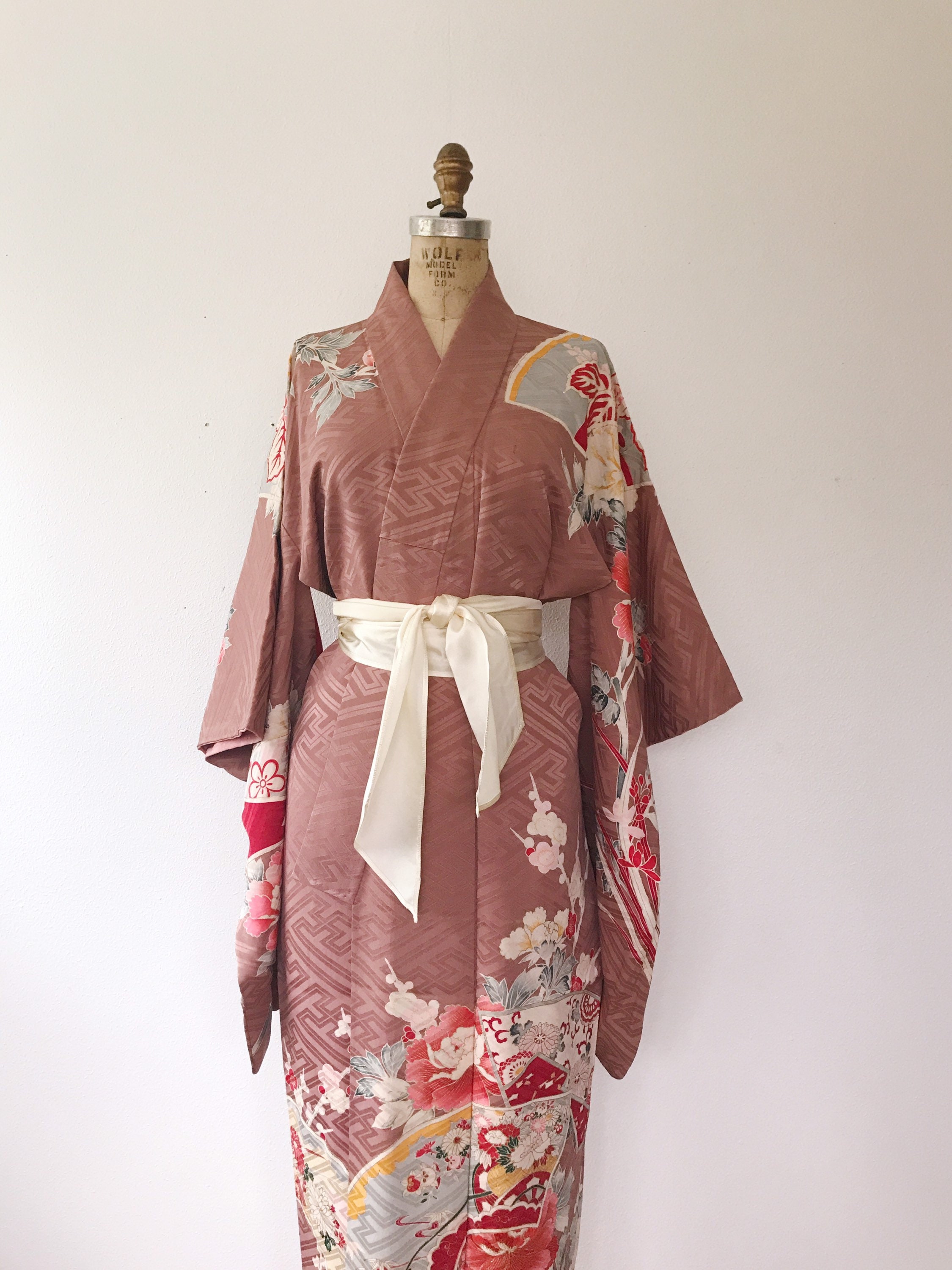 Spring Peony kimono / kimono robe / vintage silk Kimono