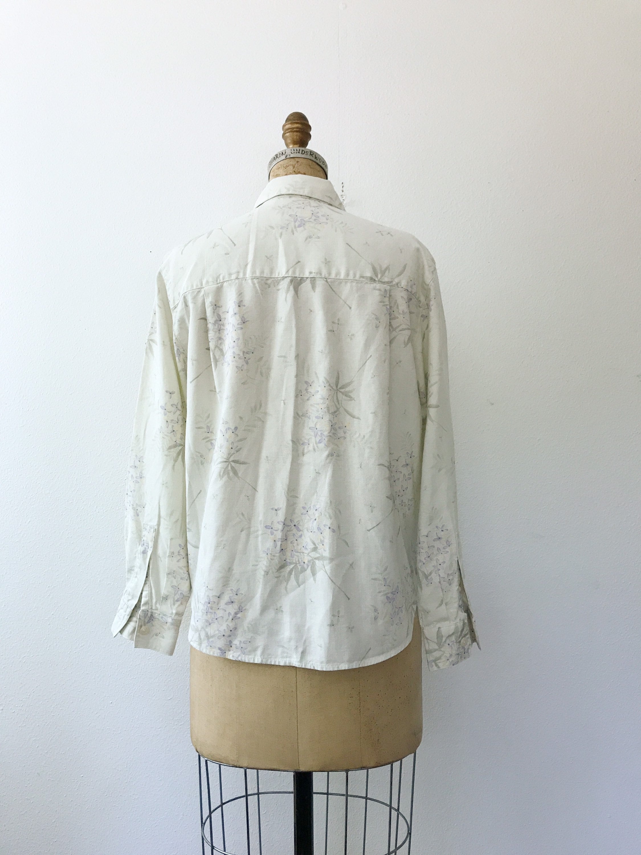 linen blouse / vintage Liz Claiborne blouse / Locust Flower blouse