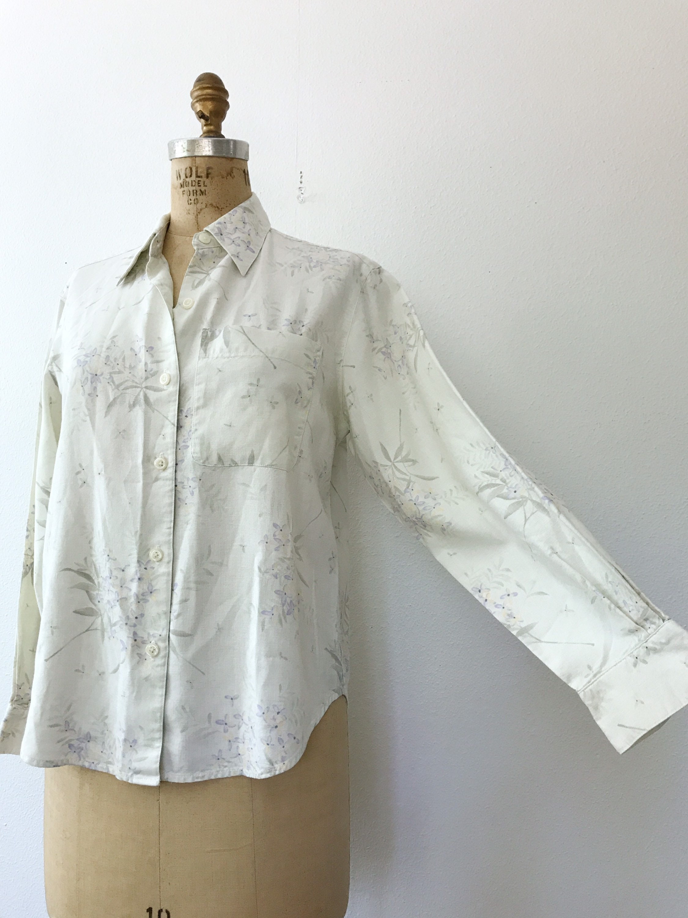 linen blouse / vintage Liz Claiborne blouse / Locust Flower blouse