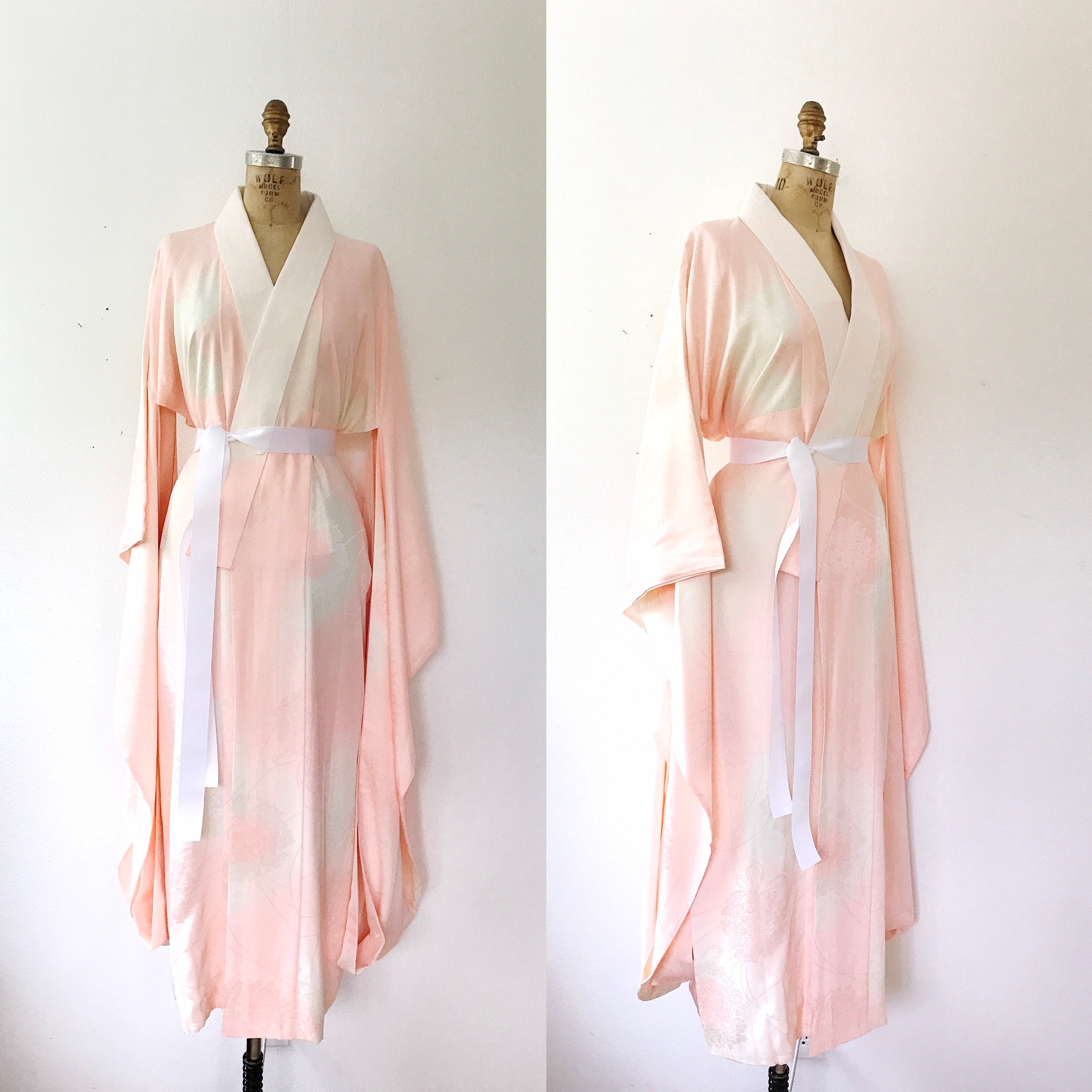 vintage kimono robe / vintage silk kimono / Pink Silk Furisode Juban
