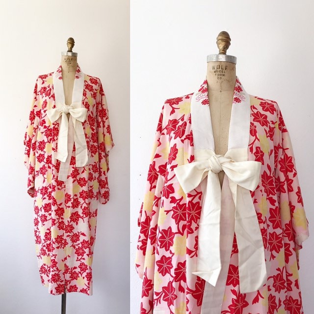 vintage kimono robe / vintage silk kimono / Maple silk Juban
