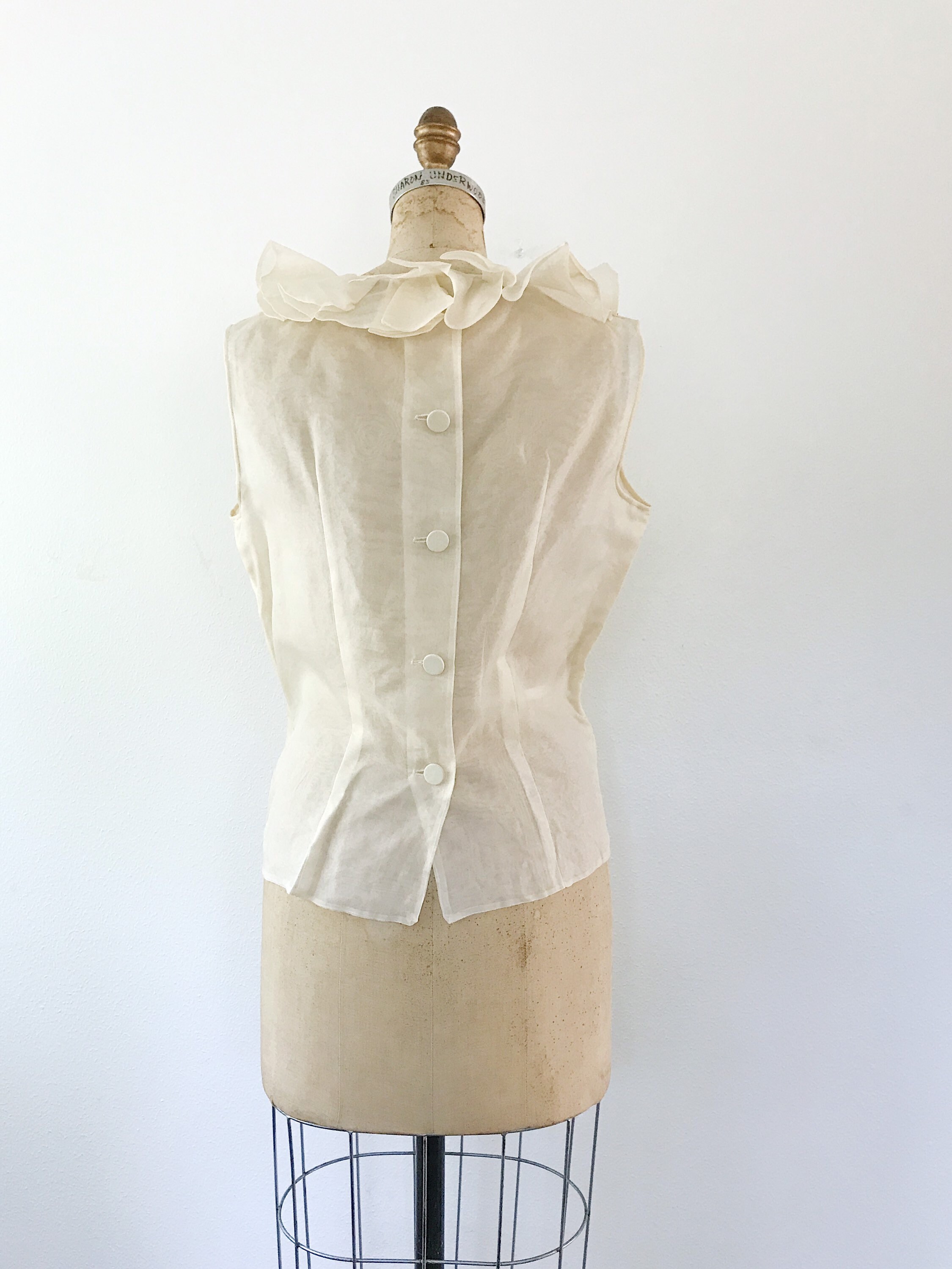 1950s vintage blouse / 50s ruffle blouse / Neiman Marcus bouse
