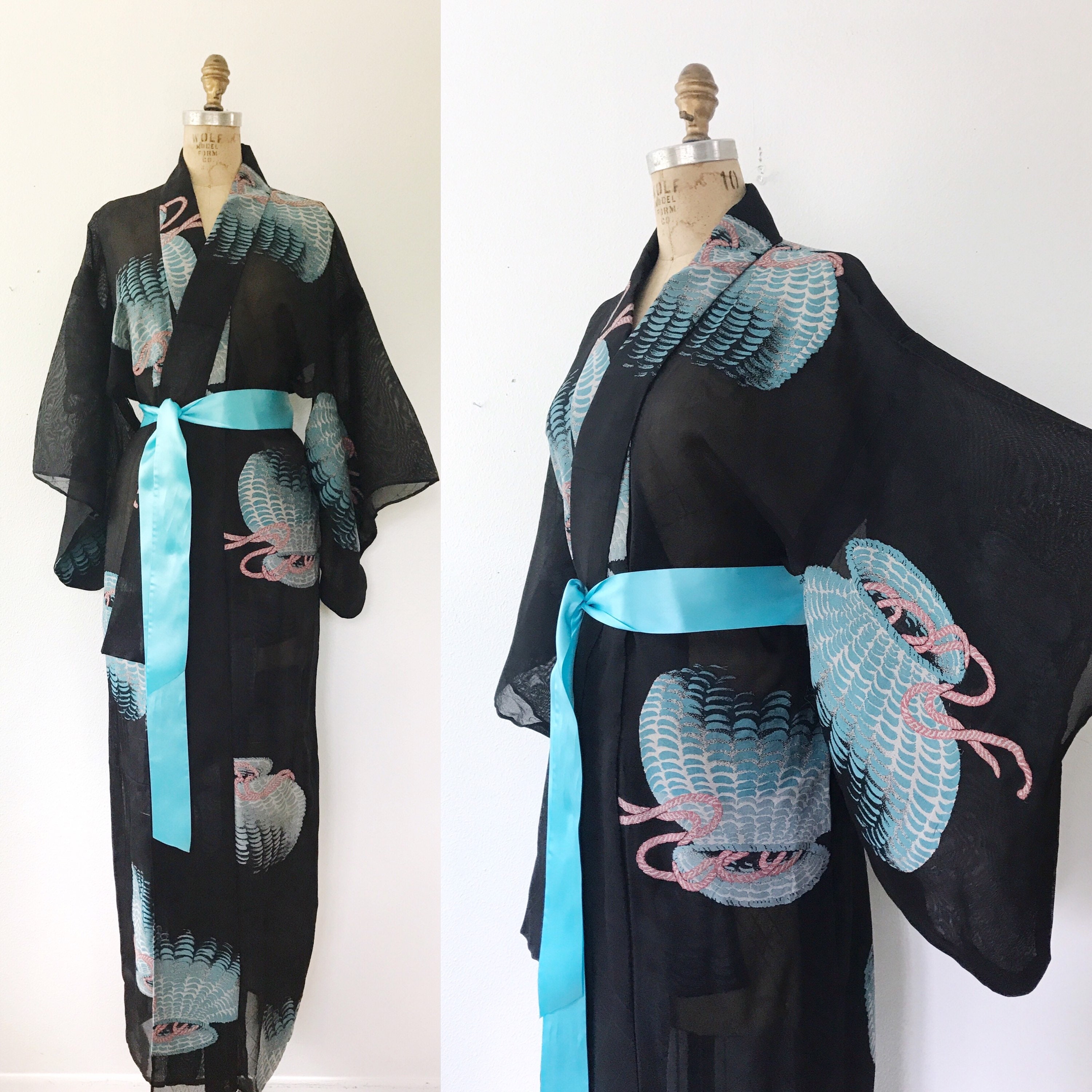 vintage kimono robe / vintage Yukata kimono / RO Basket kimono