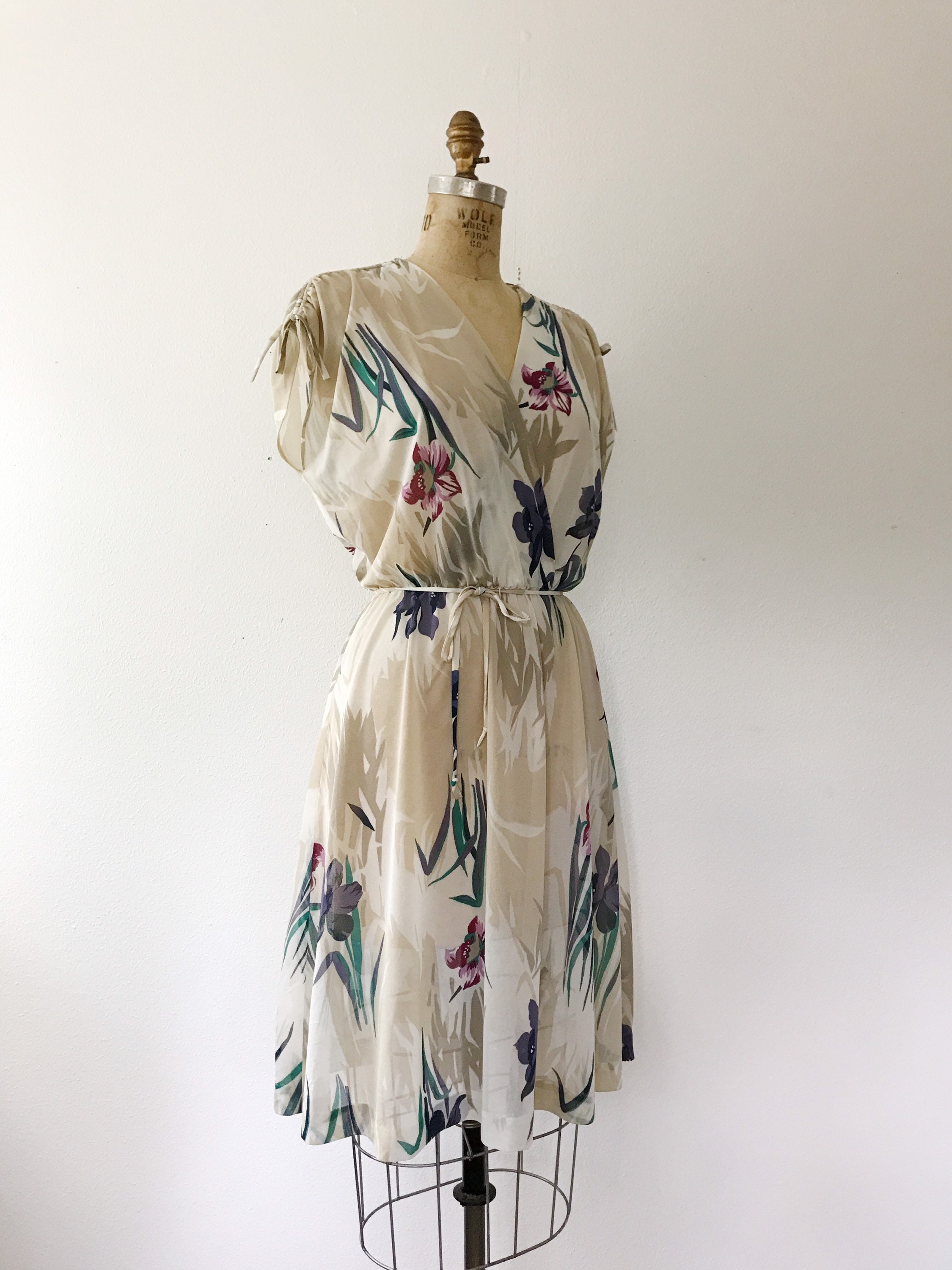 70s floral print dress / vintage sundress /Sheer Crocus dress
