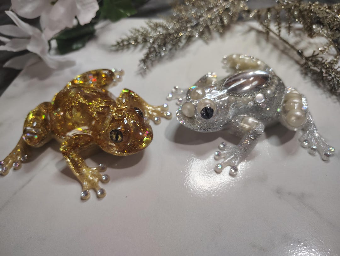 Handcrafted Resin Frogs- Royal Collection - Etsy