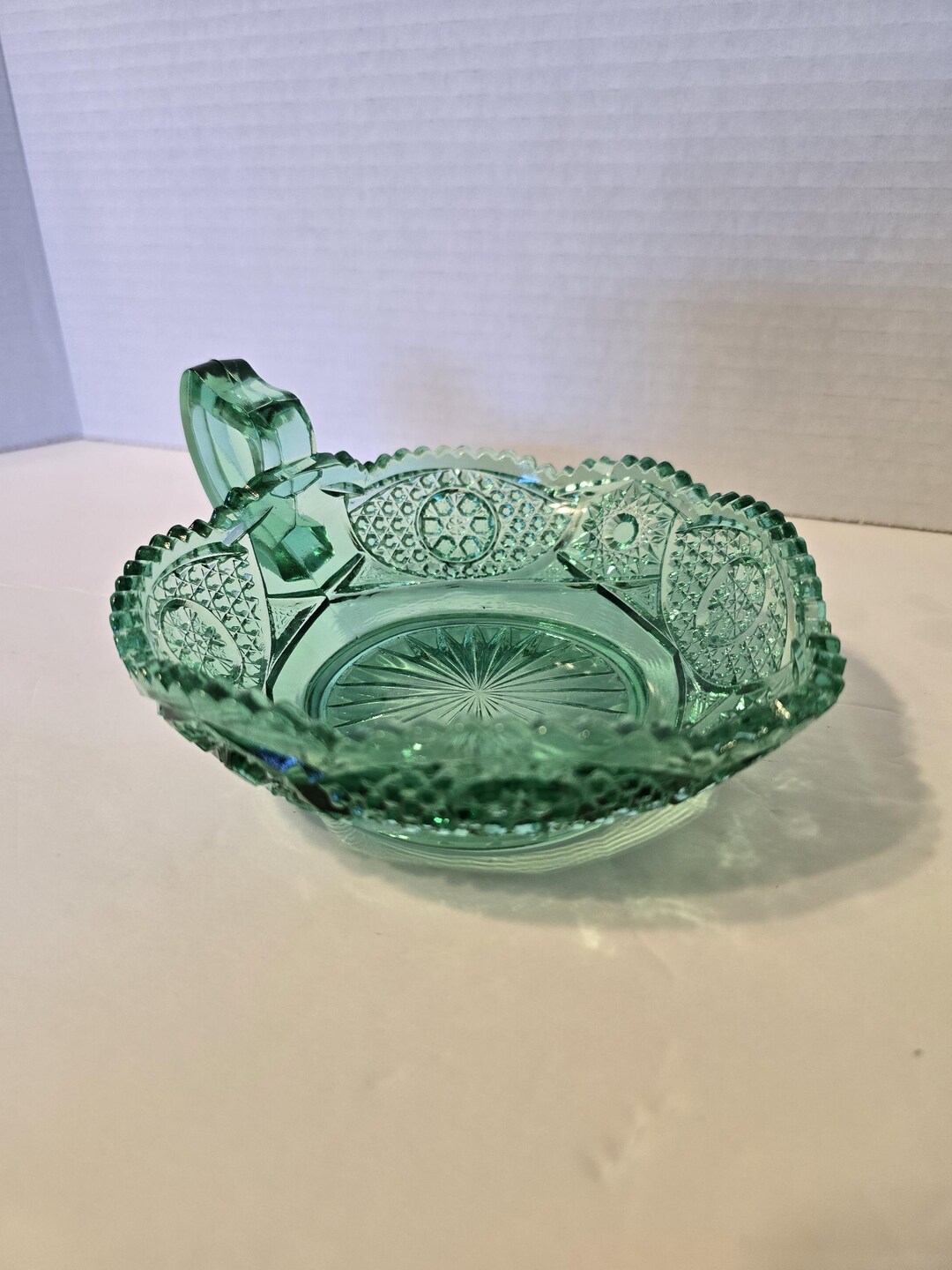 Kemple Glass Rare Evergreen Mckee Glass Mold Sawtooth Rim Nappy Dish in ...