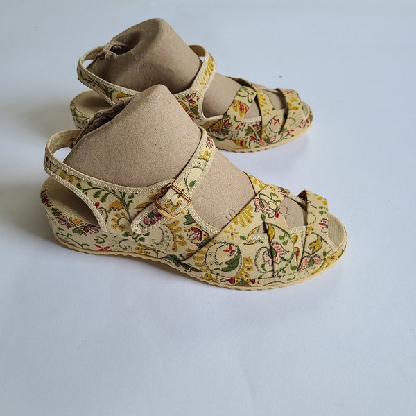 60s Sandals - Etsy