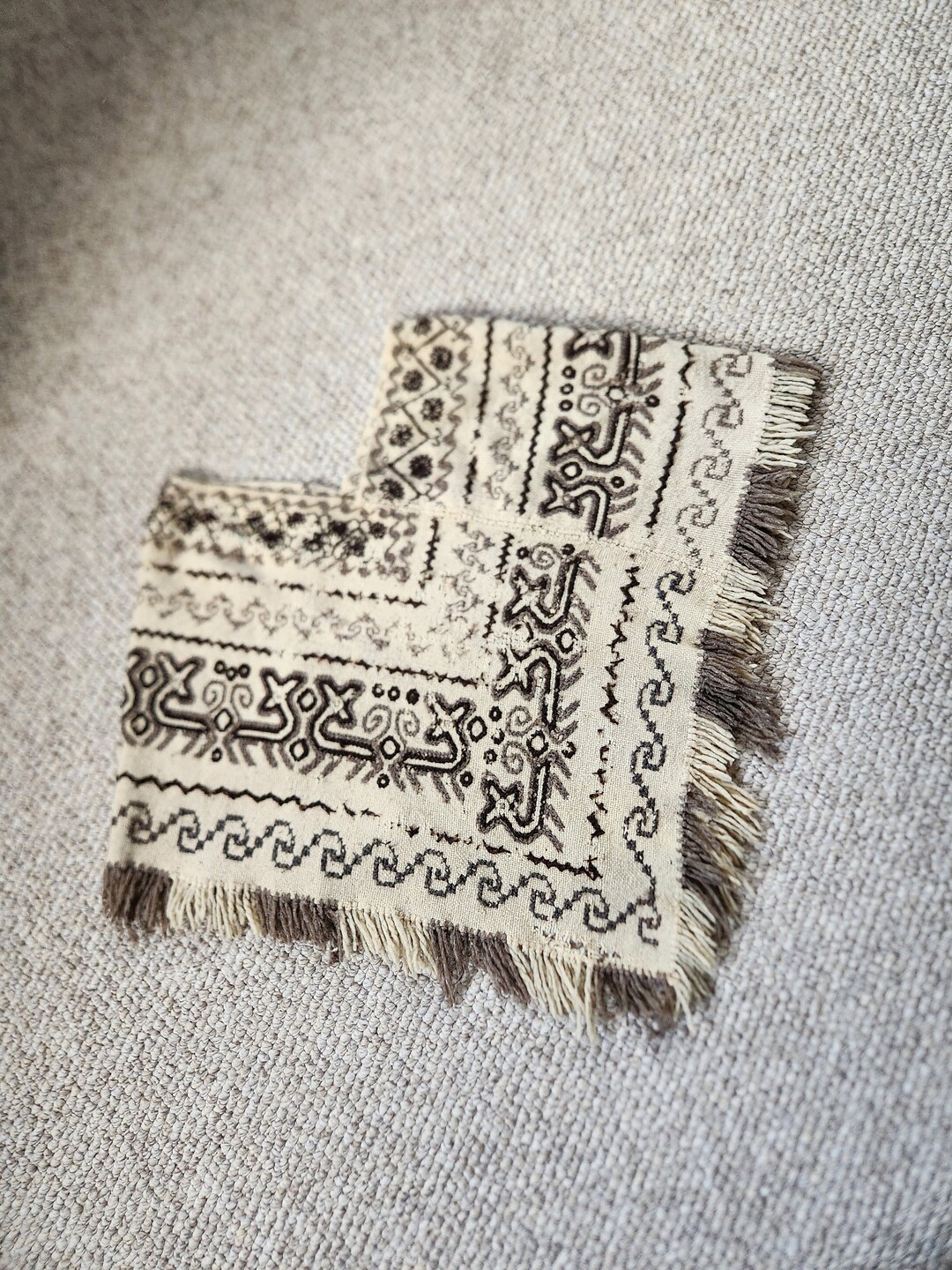 Amazingly Styled Vintage Boho Poncho in Poor Condition, OSFM, Boho Cape ...