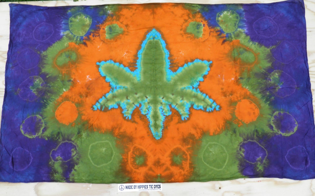 Cannabis Leaf Tie Dye Tapestry 23 dharma Trading Co. Size 44 X 72 A ...