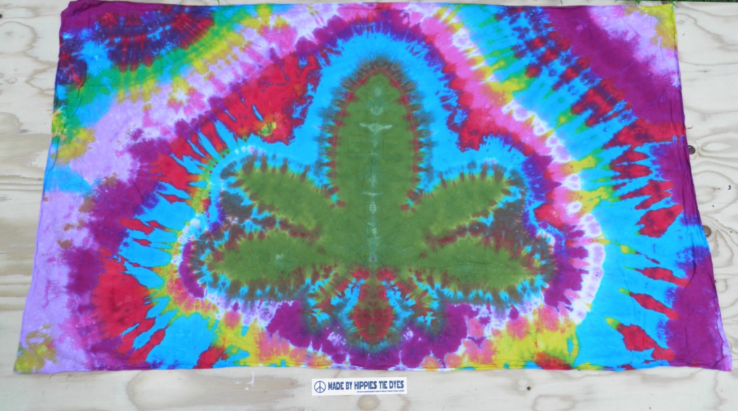 Cannabis Leaf Tie Dye Tapestry #34 (dharma Trading Co. Size 44" X 72 ...