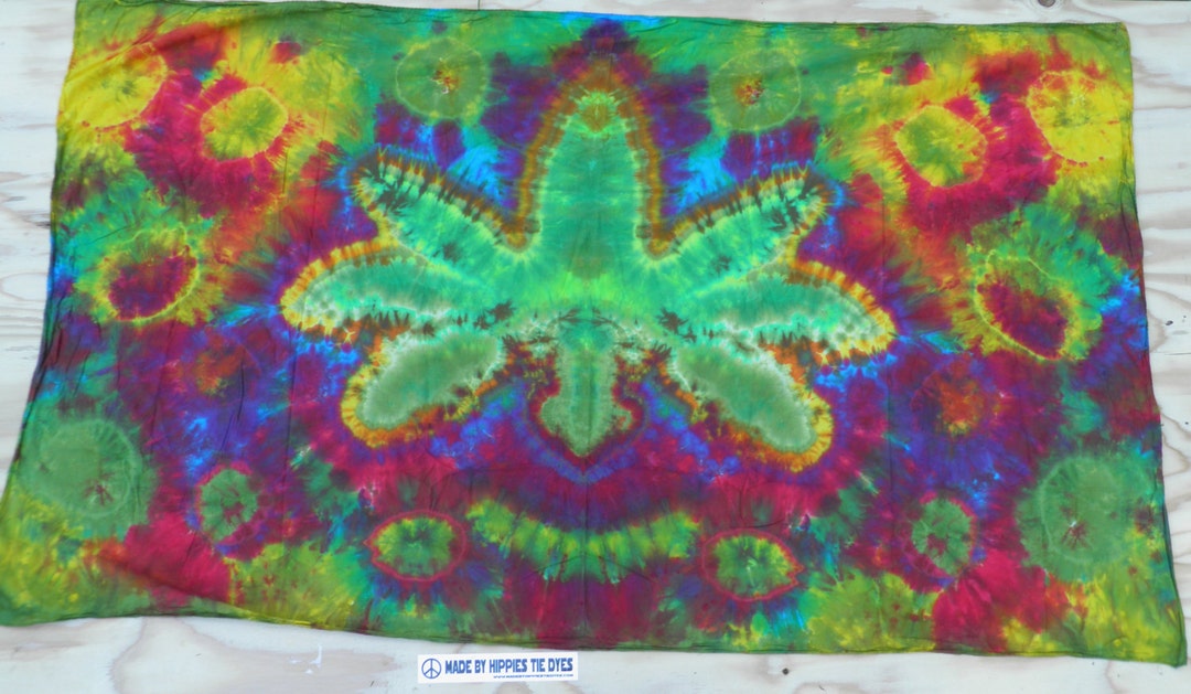 Cannabis Leaf Tie Dye Tapestry #28 (dharma Trading Co. Size 44" X 72 ...