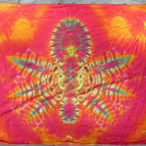 Cannabis Leaf Tie Dye Tapestry #3 (dharma Trading Co. Size 44" X 72 ...