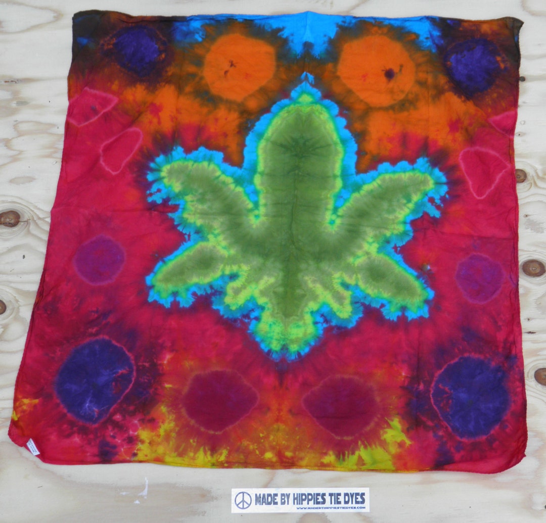Cannabis Leaf Tie Dye Tapestry 39 dharma Trading Co. Size 36 X 36 A ...