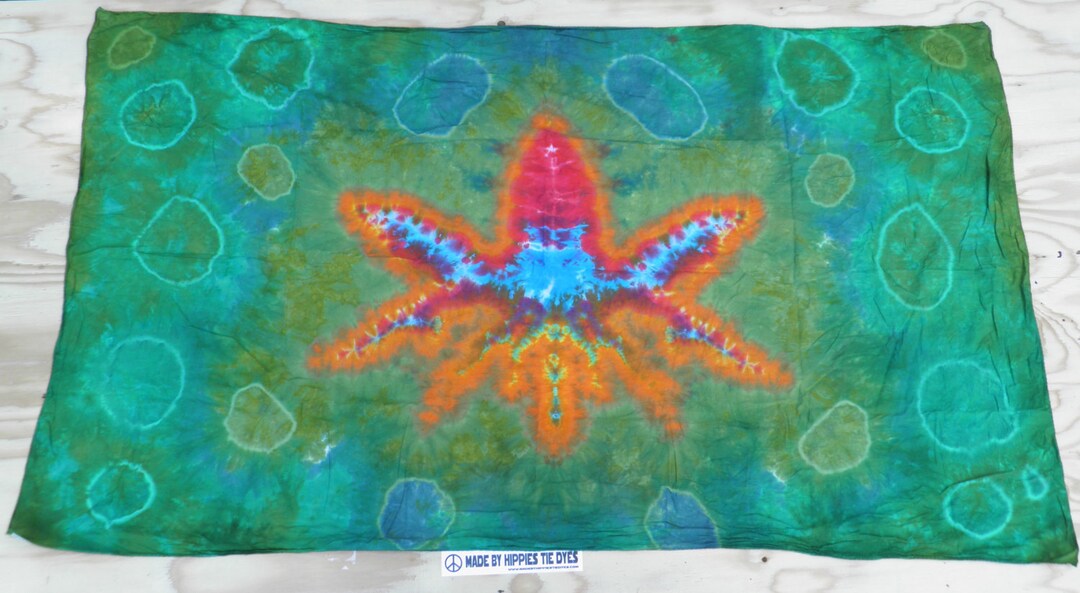 Cannabis Leaf Tie Dye Tapestry 38 dharma Trading Co. Size 44 X 72 A ...