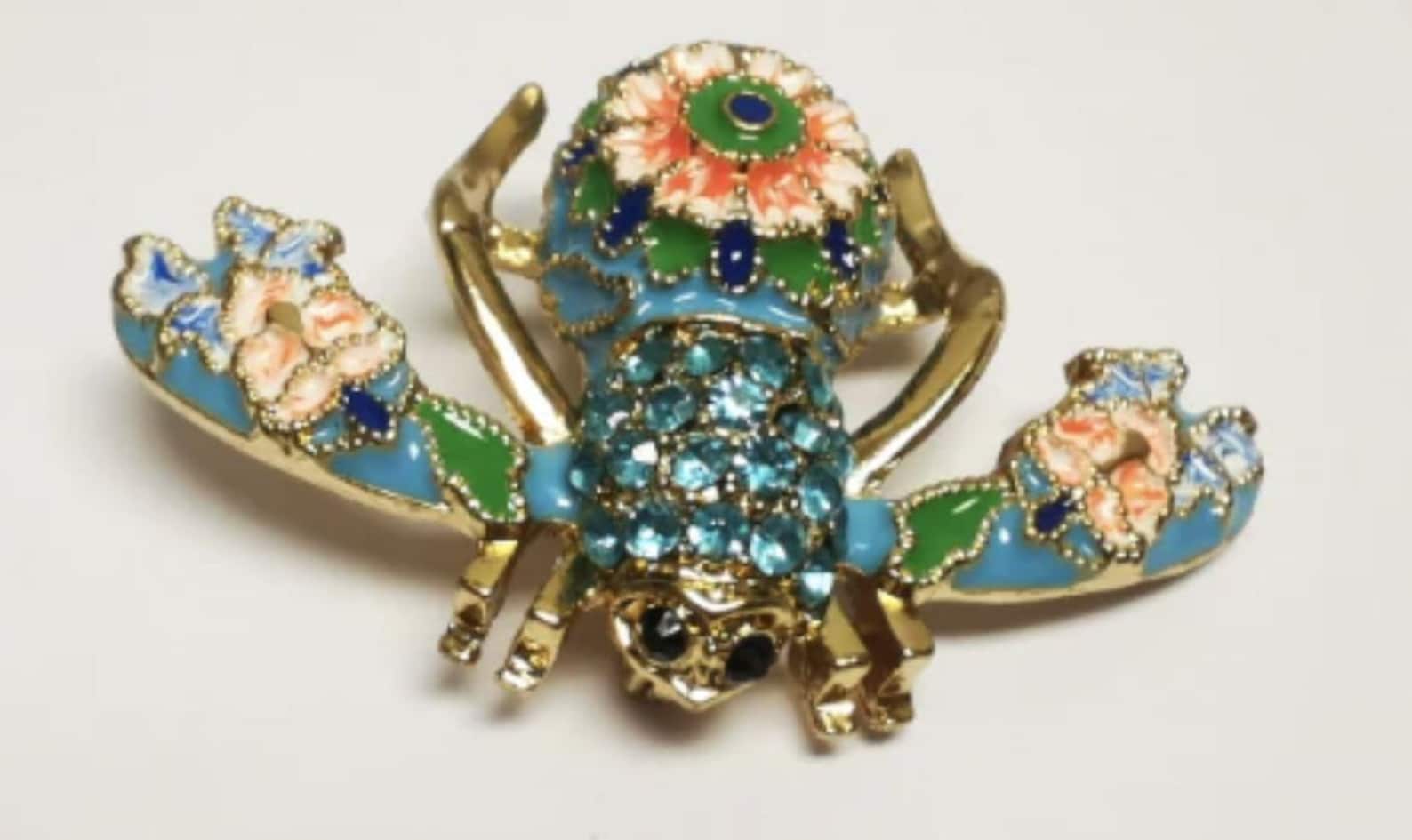 Vintage Joan Rivers Blue Floral Bee Pin Brooch Rare Finds Collectibles ...