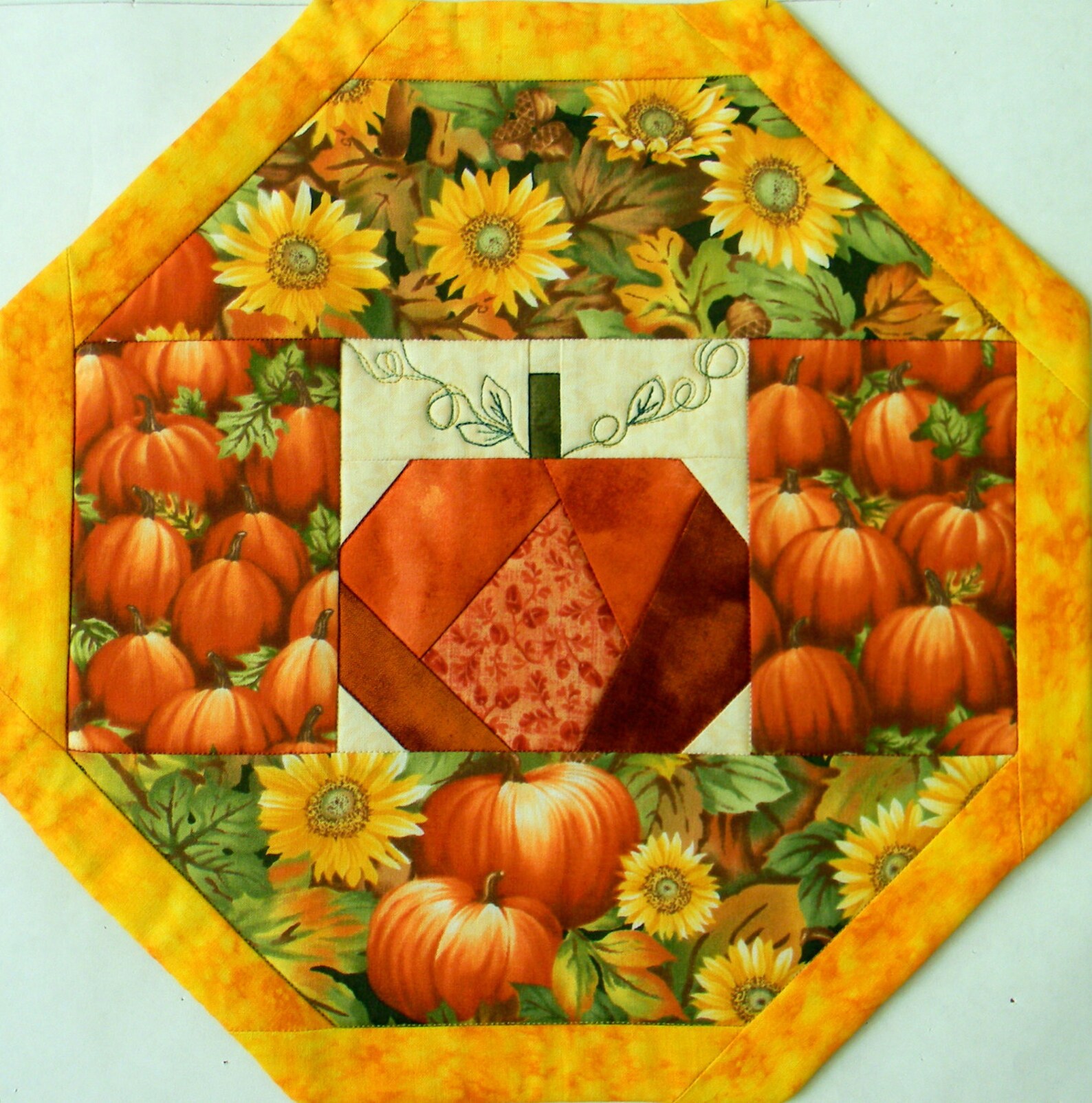 PDF: 9 Designs, Last Minute Centerpiece (place Mat) Pattern, NO Binding ...