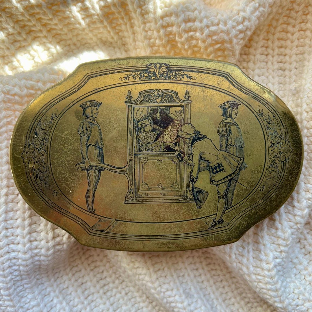 Vintage 1950s Schraffts Boston Candy Tin Gold Rococo Scene One Pound ...
