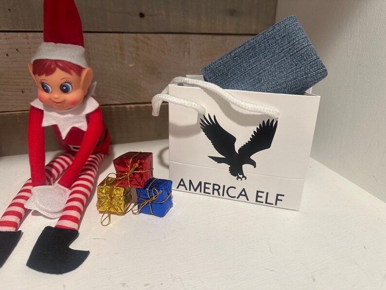 Elf Shopping Scene - Etsy