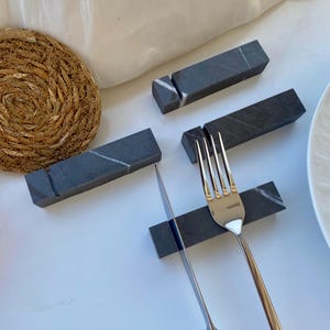 Pietra Gray Marble Cutlery Rest With Knife Holder / Dark Grey Marble ...