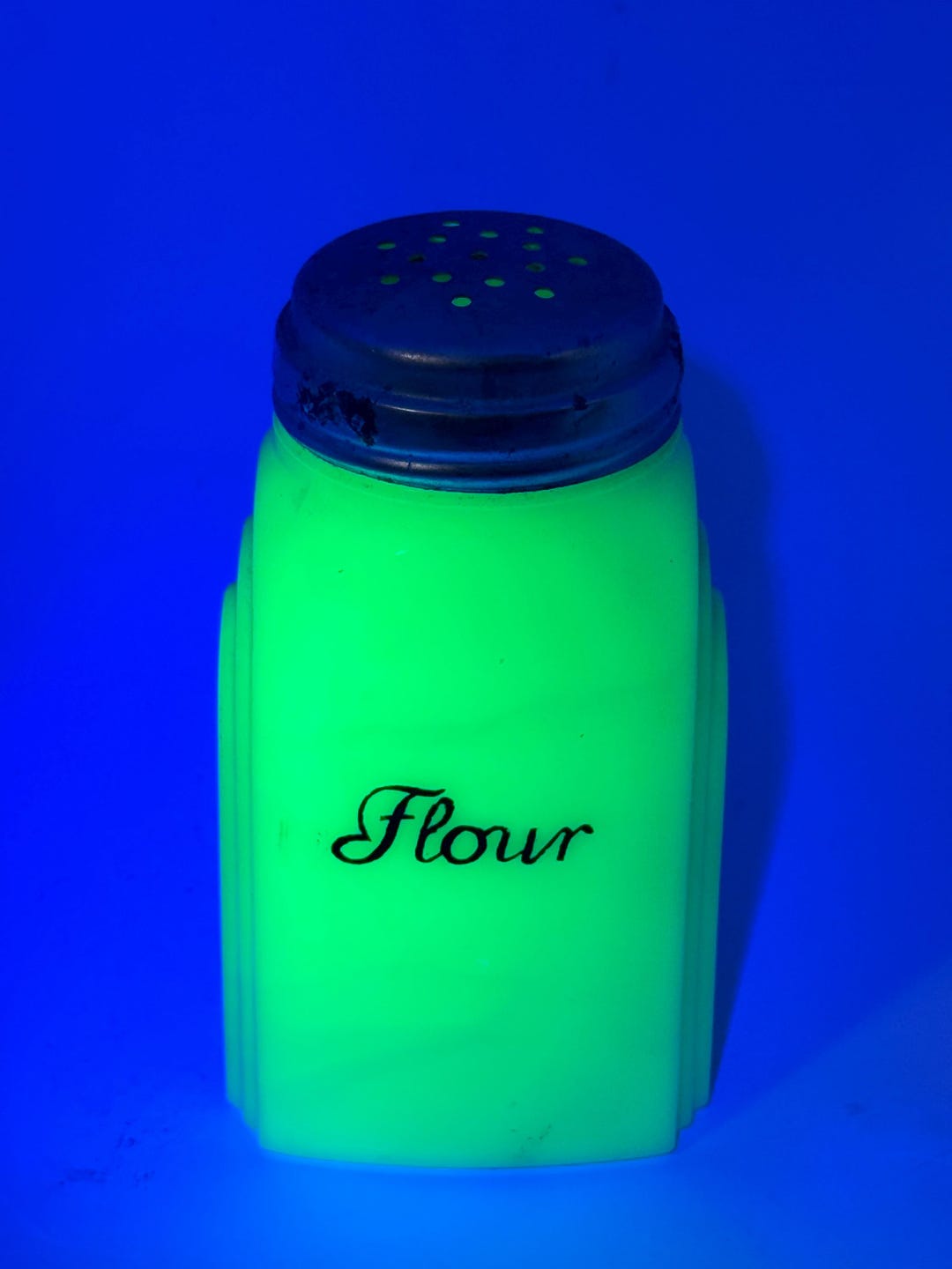 Mckee Roman Arch Pattern Flower Shaker Uranium/depression Glass - Etsy