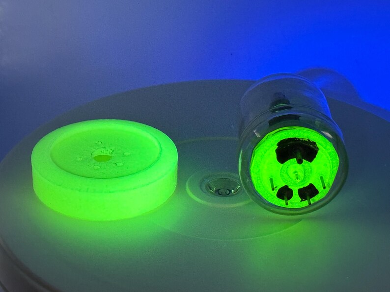 Eimac 4-65A Fuse Uranium Glass Display - Etsy