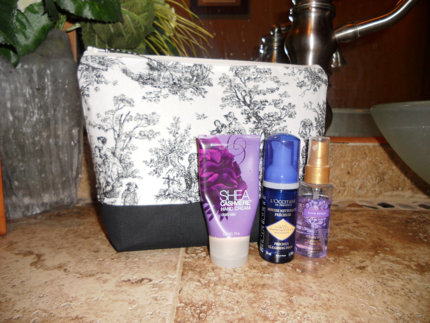 Black and White Toile Toiletry Bag / Make up Bag / Cosmetics / - Etsy