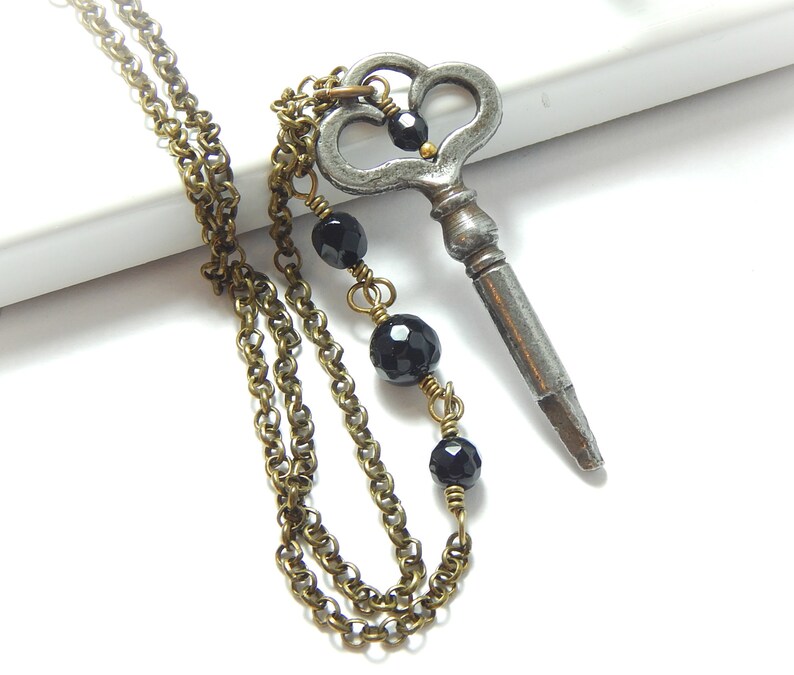 Vintage Key Necklace Black Gemstone Necklace Skeleton Key - Etsy