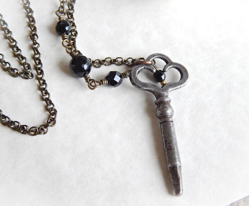 Vintage Key Necklace Black Gemstone Necklace Skeleton Key - Etsy
