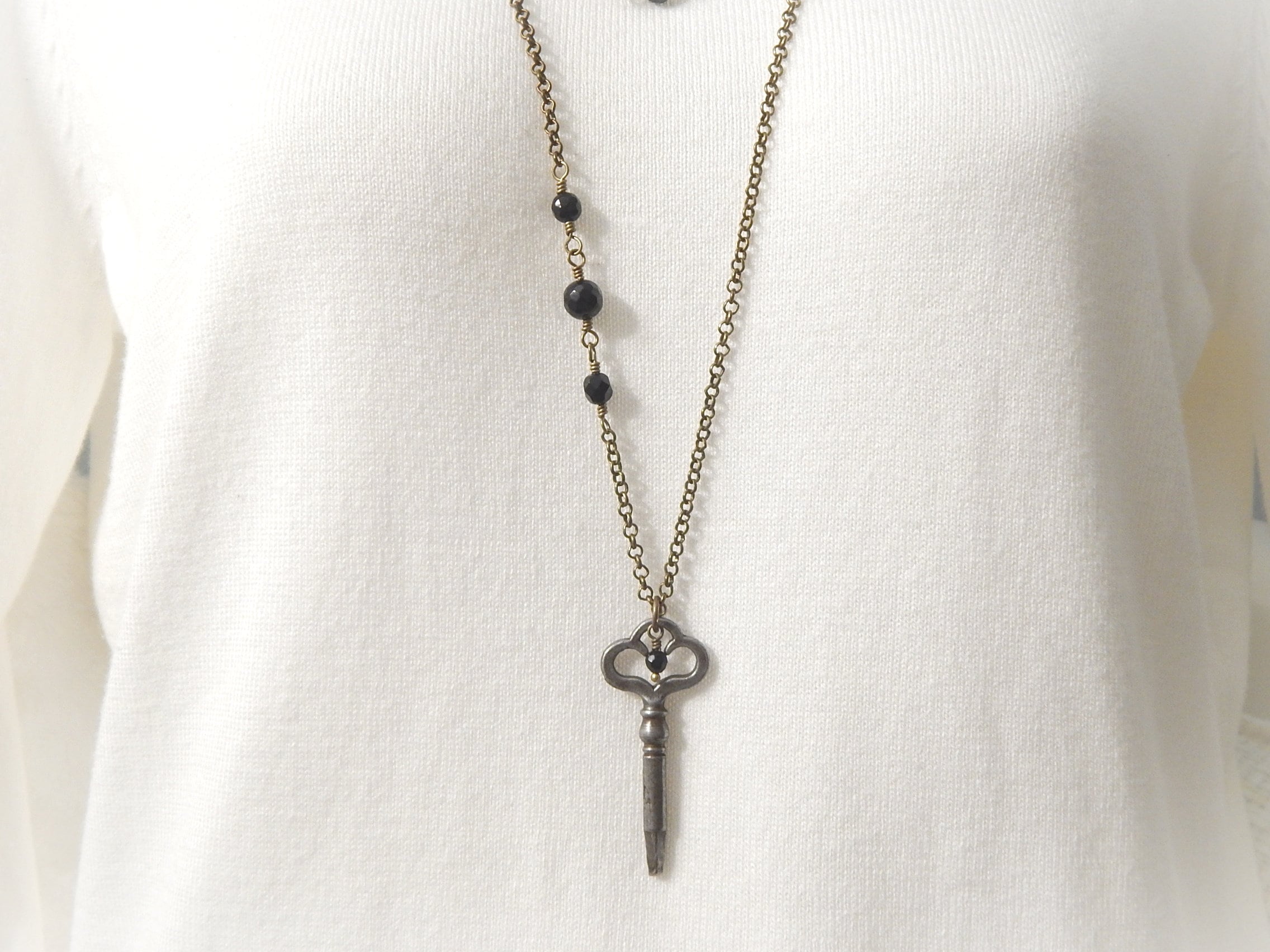 Vintage Key Necklace, Black Gemstone Necklace, Skeleton Key Necklace ...