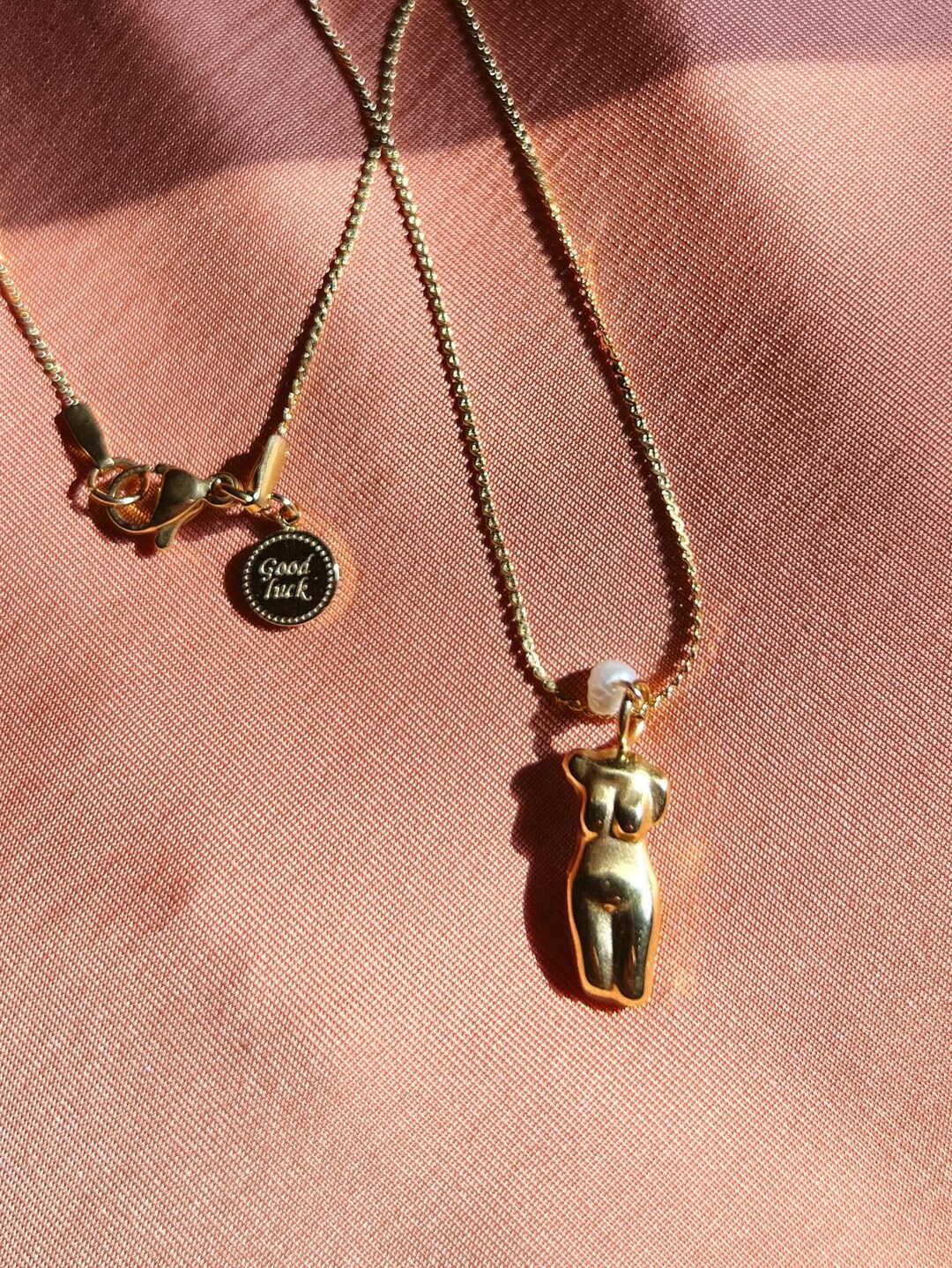 Aphrodite Mini Pearl Necklace | 14K Gold Plated - Etsy