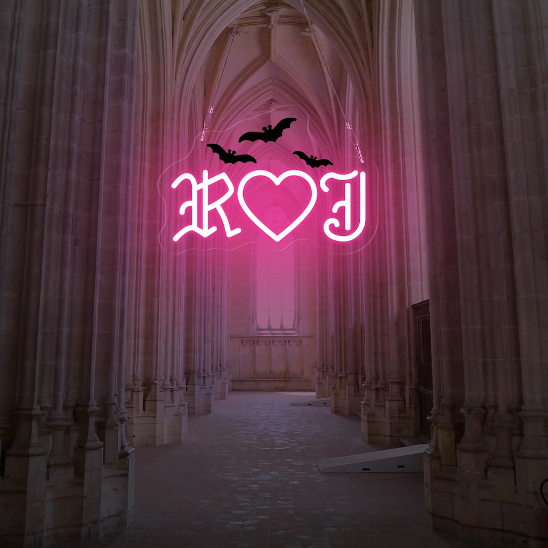 Custom Gothic Wedding Neon Sign: Bat & Heart Initial LED Light - Etsy