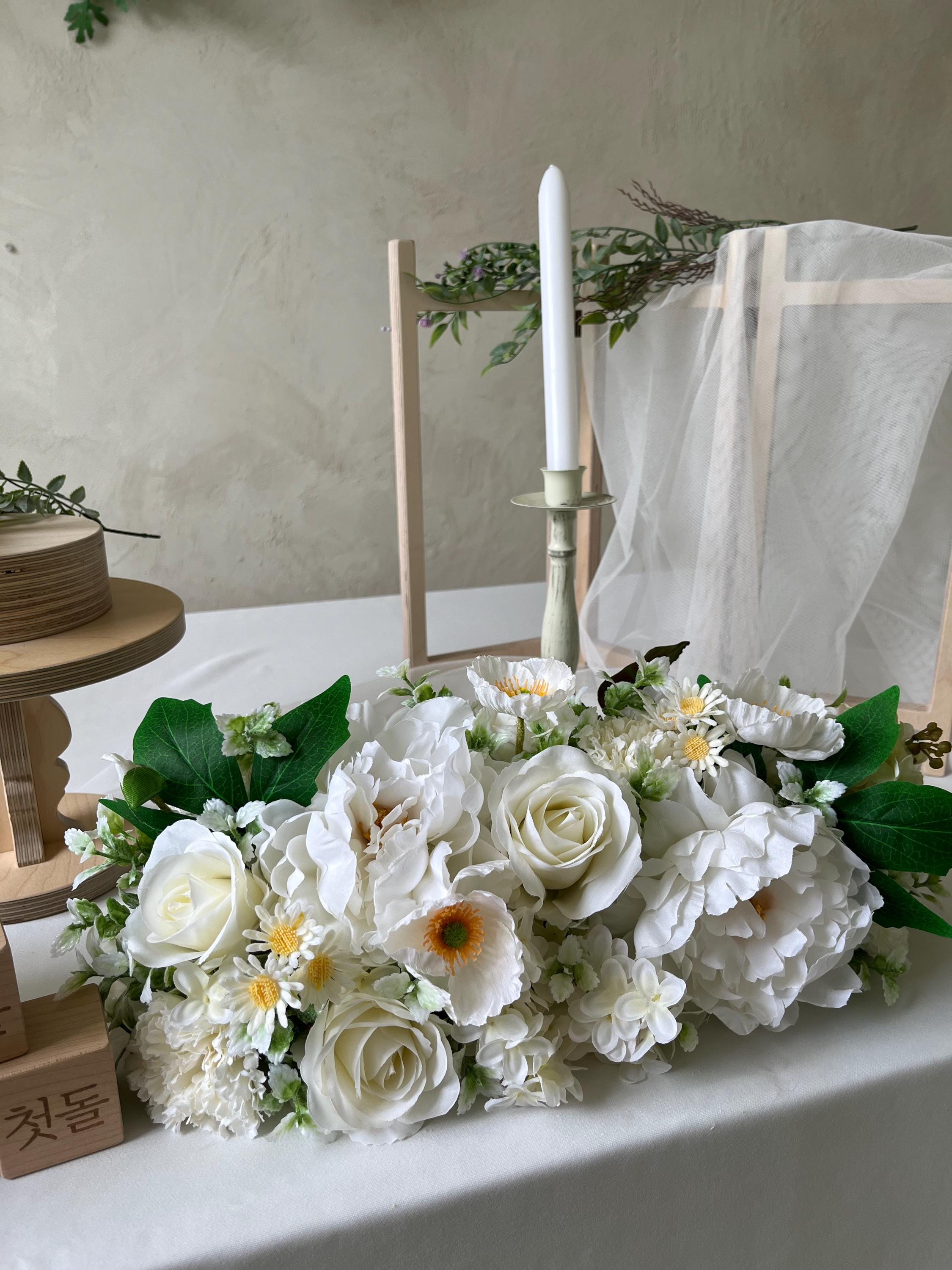 White Flower Dohl Table, 100 Days Table, 1st Birthday Party Table With ...