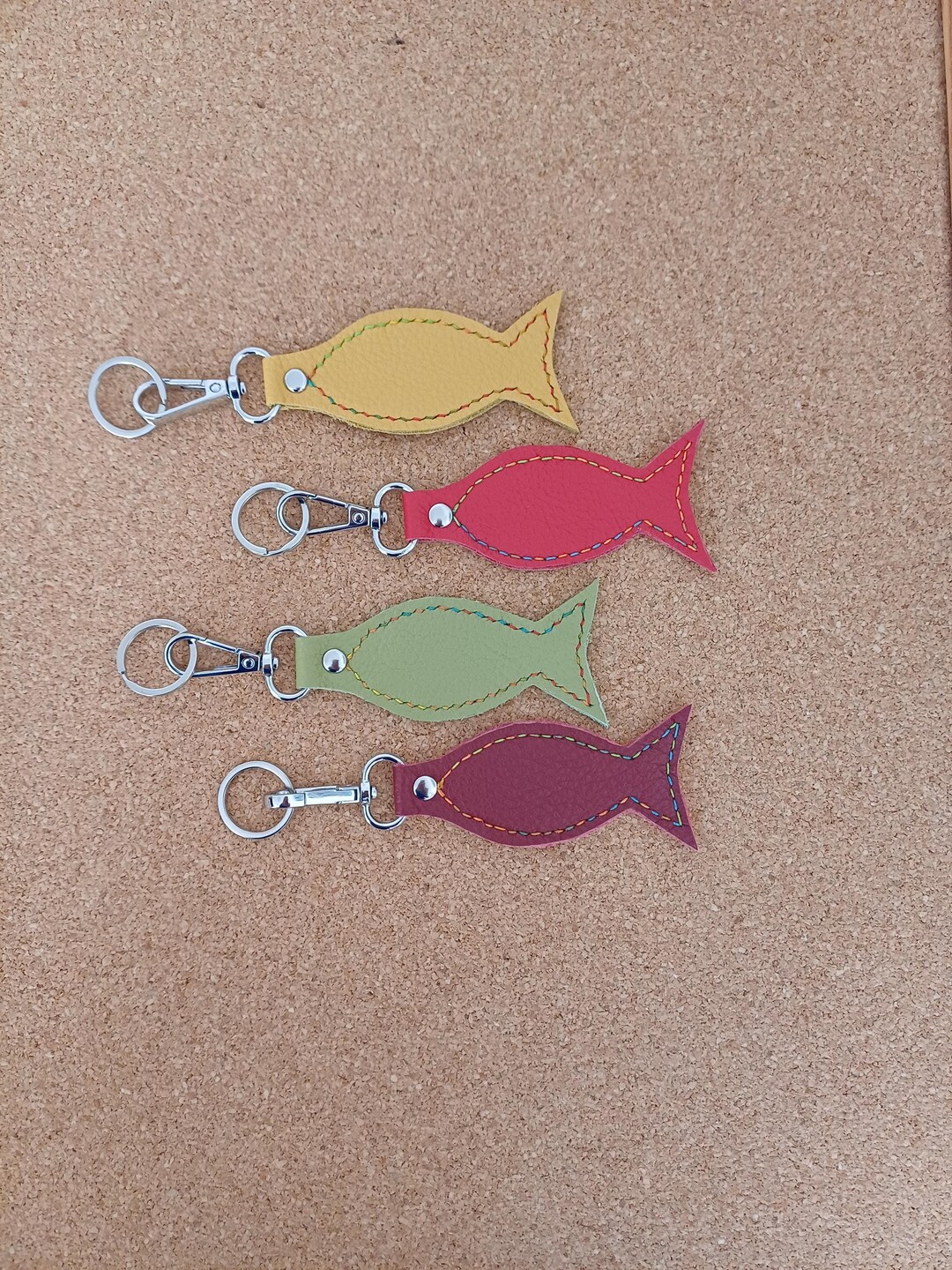 Real Leather Fish Keyring - Cute Fish-shaped Key Fob - Perfect for ...