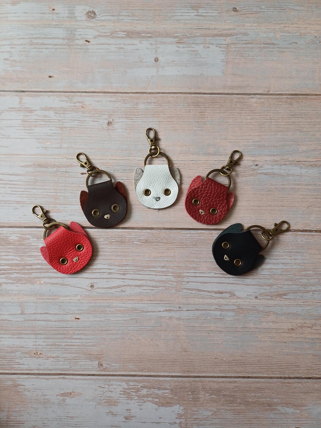 Leather Cat Keyring – Minimalist Bag Charm, Cat Lover Gift - Etsy