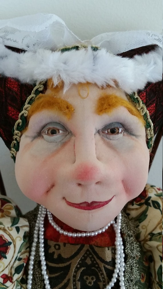 The Duchess Alice In Wonderland Costume