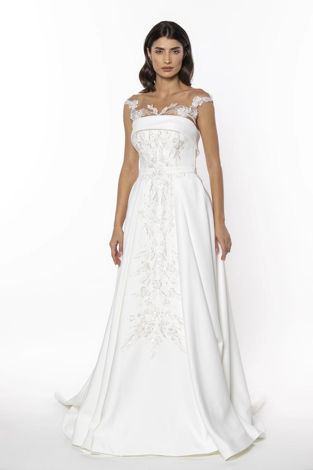 Princess Type Wedding Dress With Taffeta Pockets, Hand Embroidered With ...