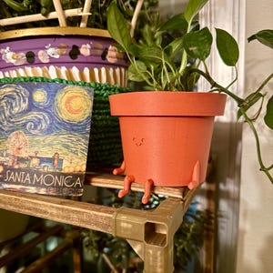 Charming Happy Face 3D Printed Flower Pot With Legs – Bright Colors ...
